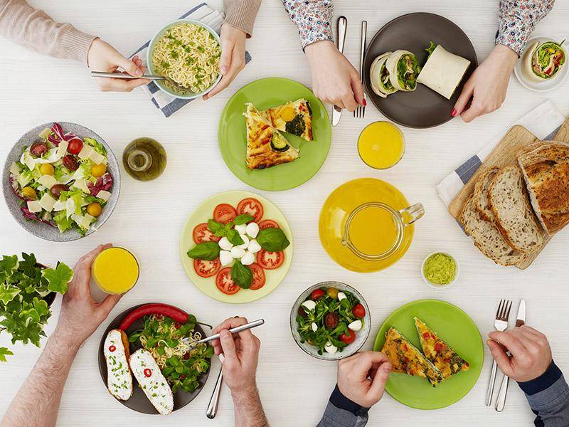 Don't just dress smart: Tools and gadgets for connected dinner party | nbn