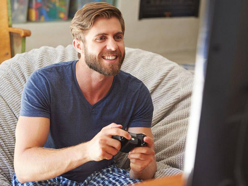 Reversing time: How online gaming servers allow for real-time play | nbn